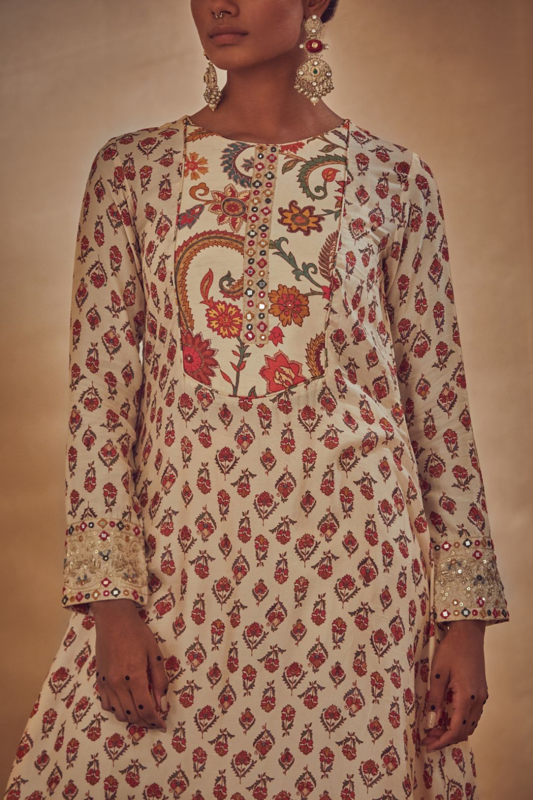 Buy Women's Ivory Printed Kurta Set | Drishti & Zahabia